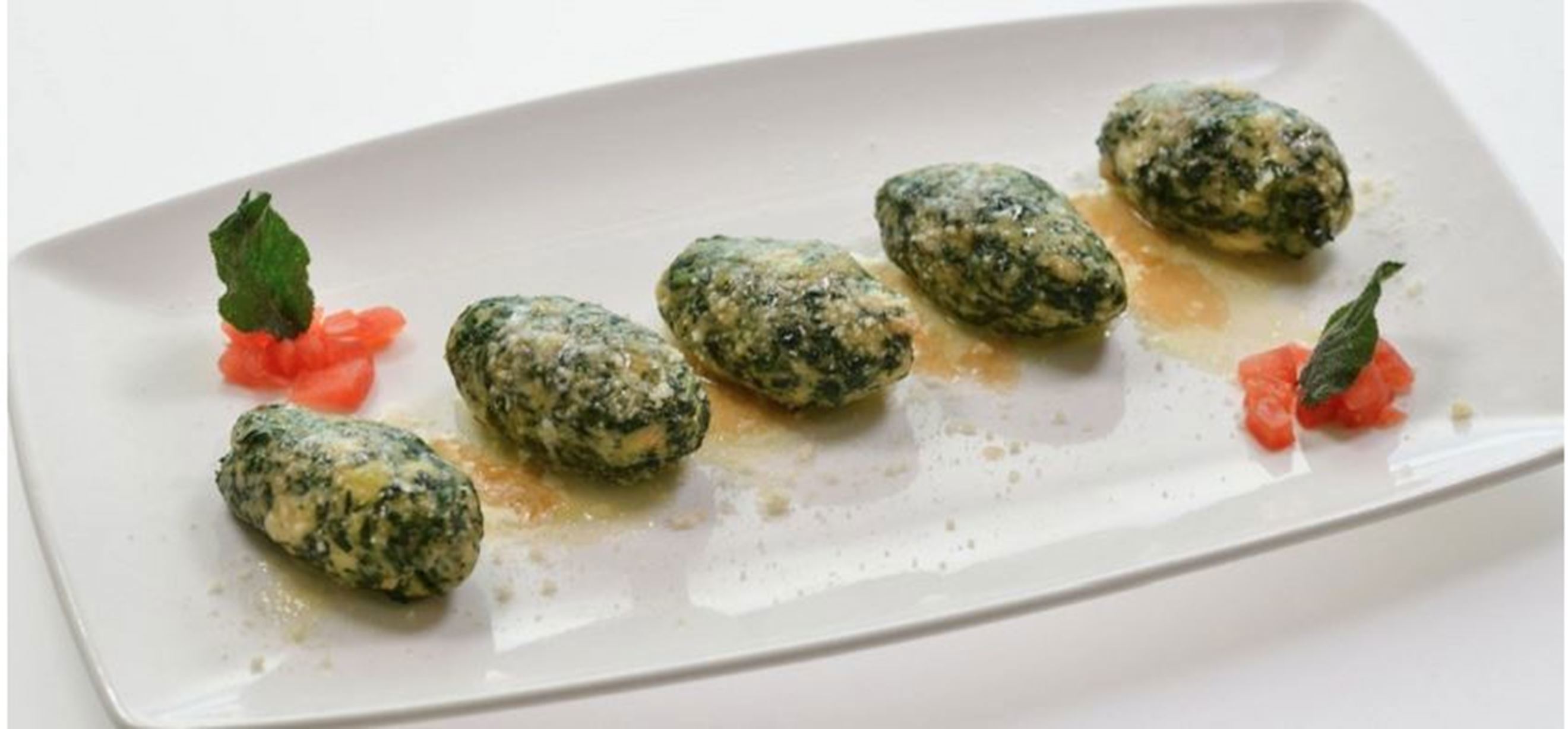 Strangolapreti (Italian Spinach Dumplings) | Recipes | Ooooby