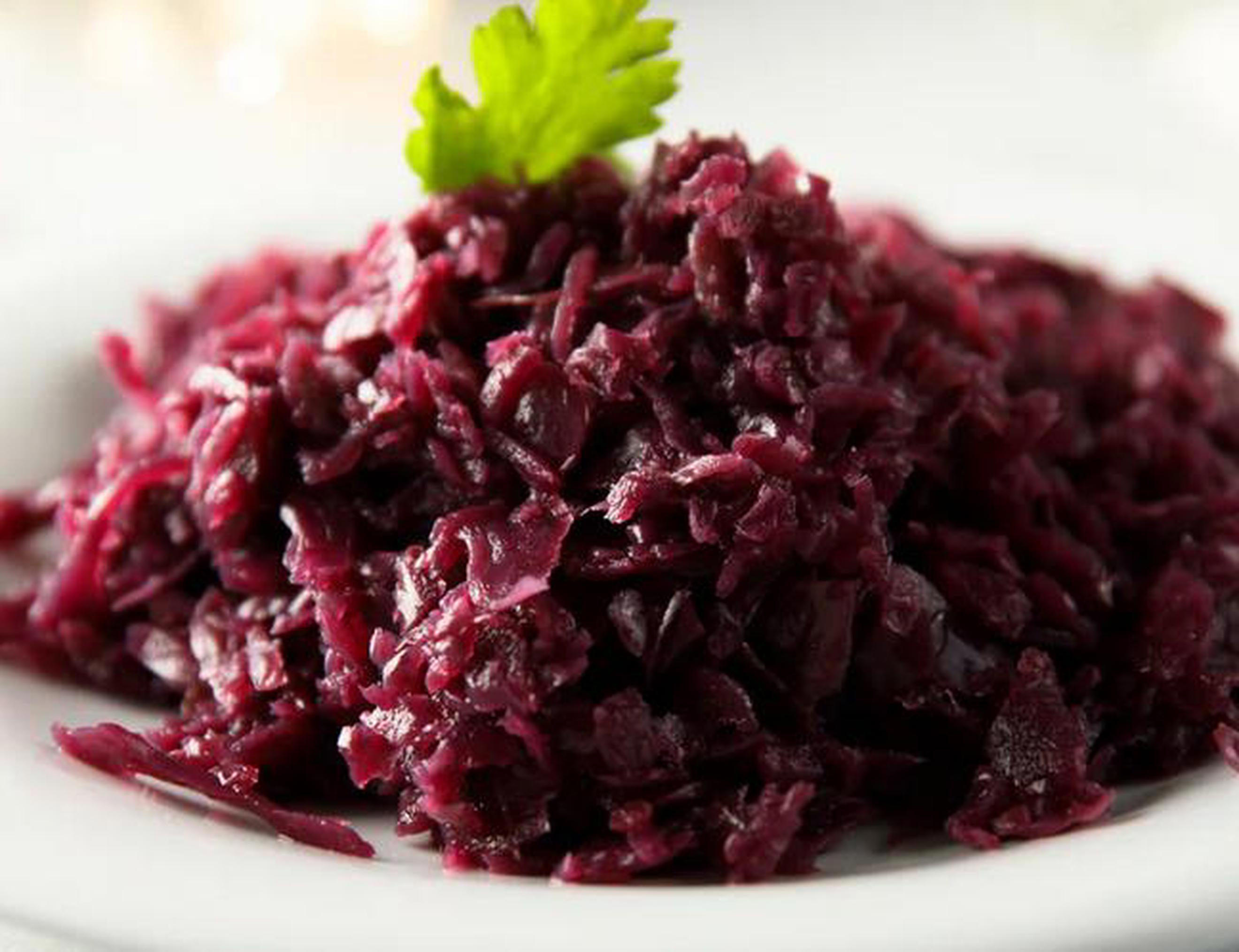 Braised Cabbage with Apple | Recipes | Ooooby
