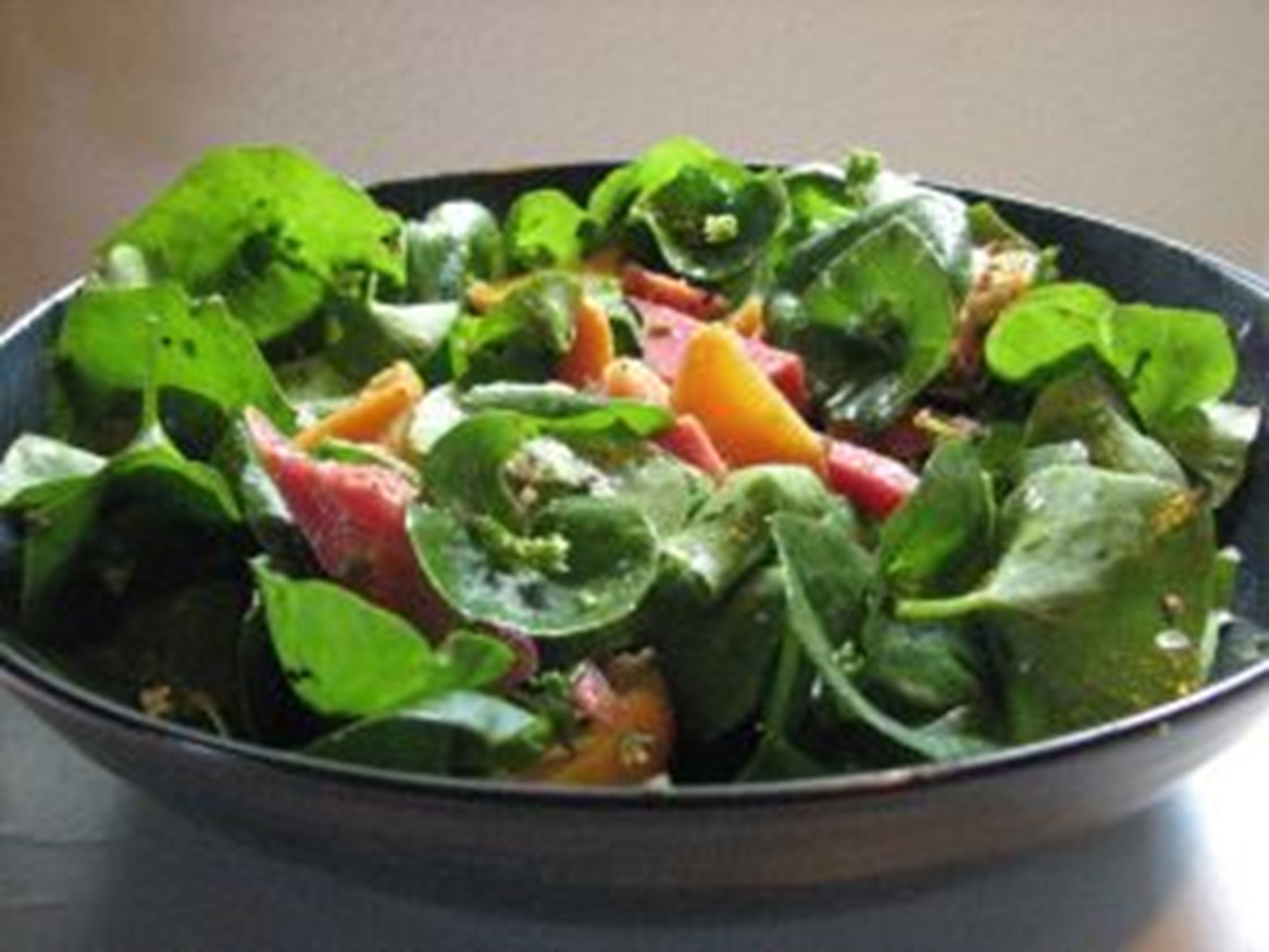 Miner's Lettuce Salad | Recipes | Ooooby
